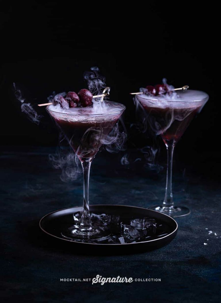 30+ Halloween Non-Alcoholic Drink Recipes: Mocktails & More!