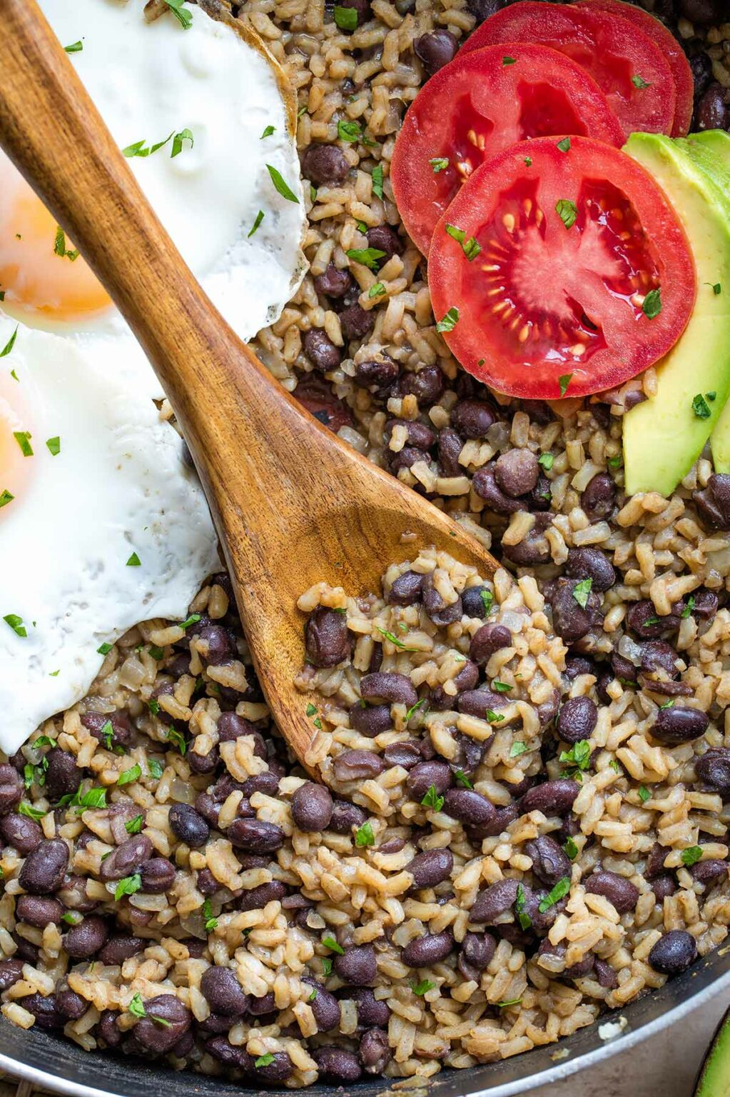 Gallo Pinto Recipe: Costa Rican Rice and Beans (Authentic + Variations)