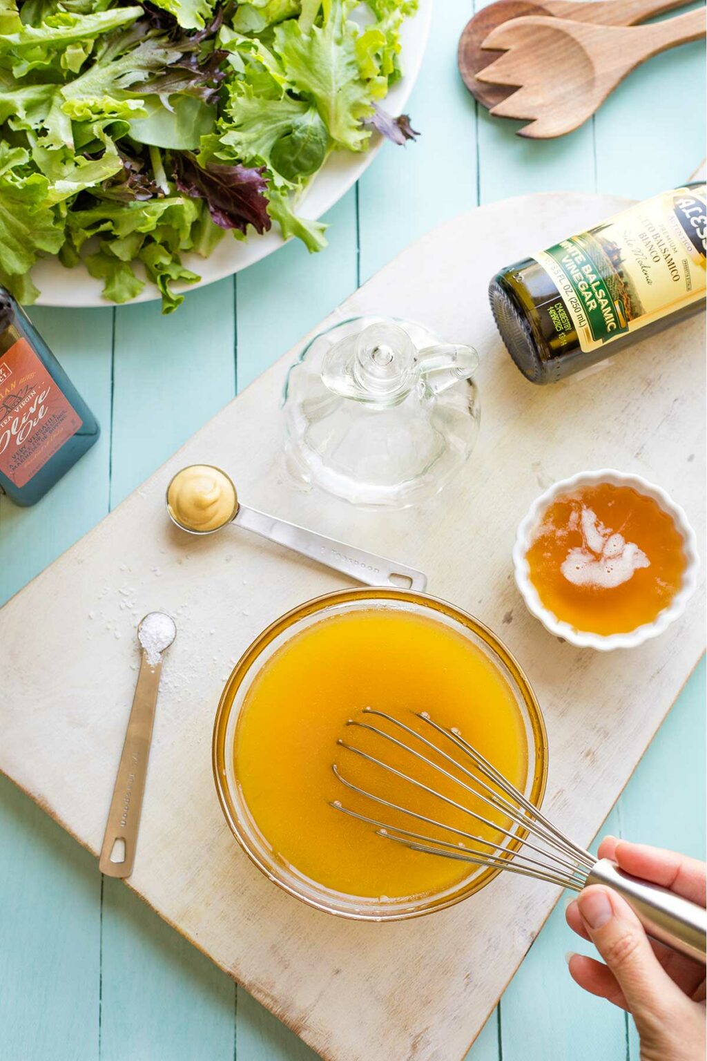 White Balsamic Vinaigrette: Won't Muddy Your Pretty Salad Colors!