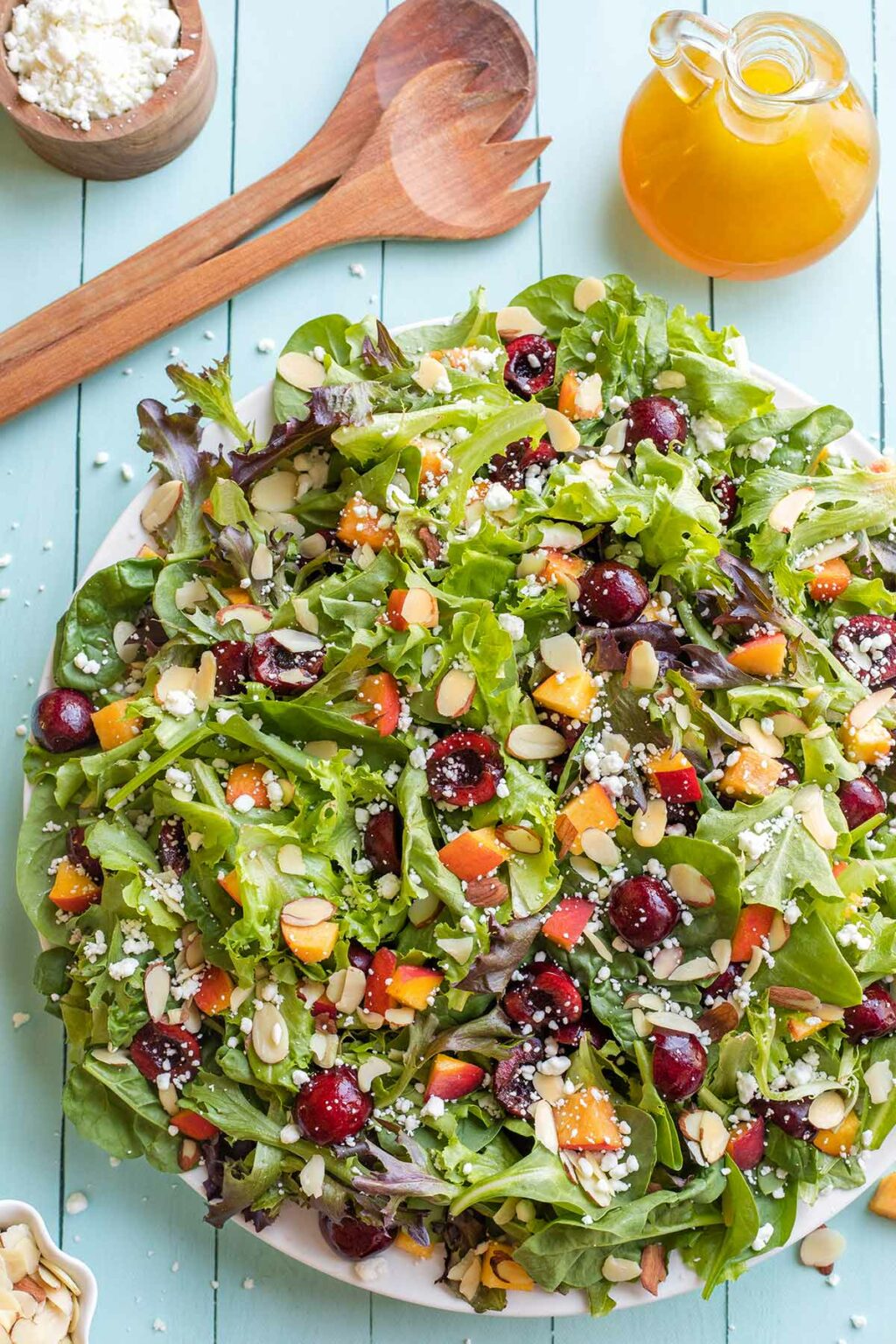 White Balsamic Vinaigrette: Won't Muddy Your Pretty Salad Colors!